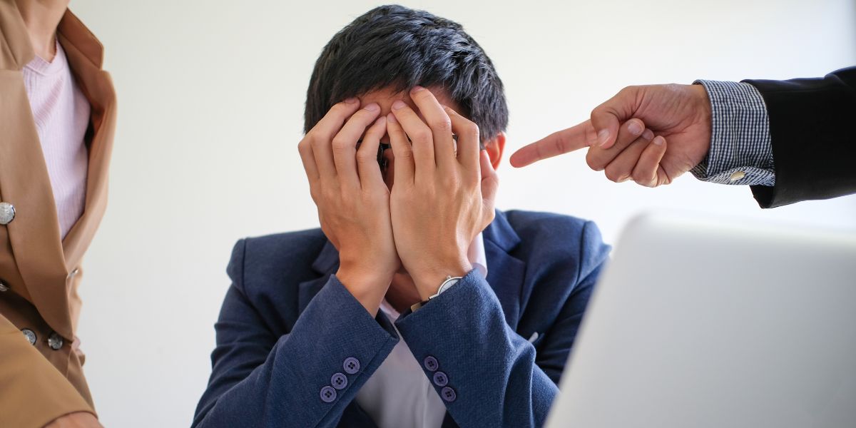 Ejemplos de Situaciones que Podrían Ser Demandas ante la Ley Karin | Pluxee